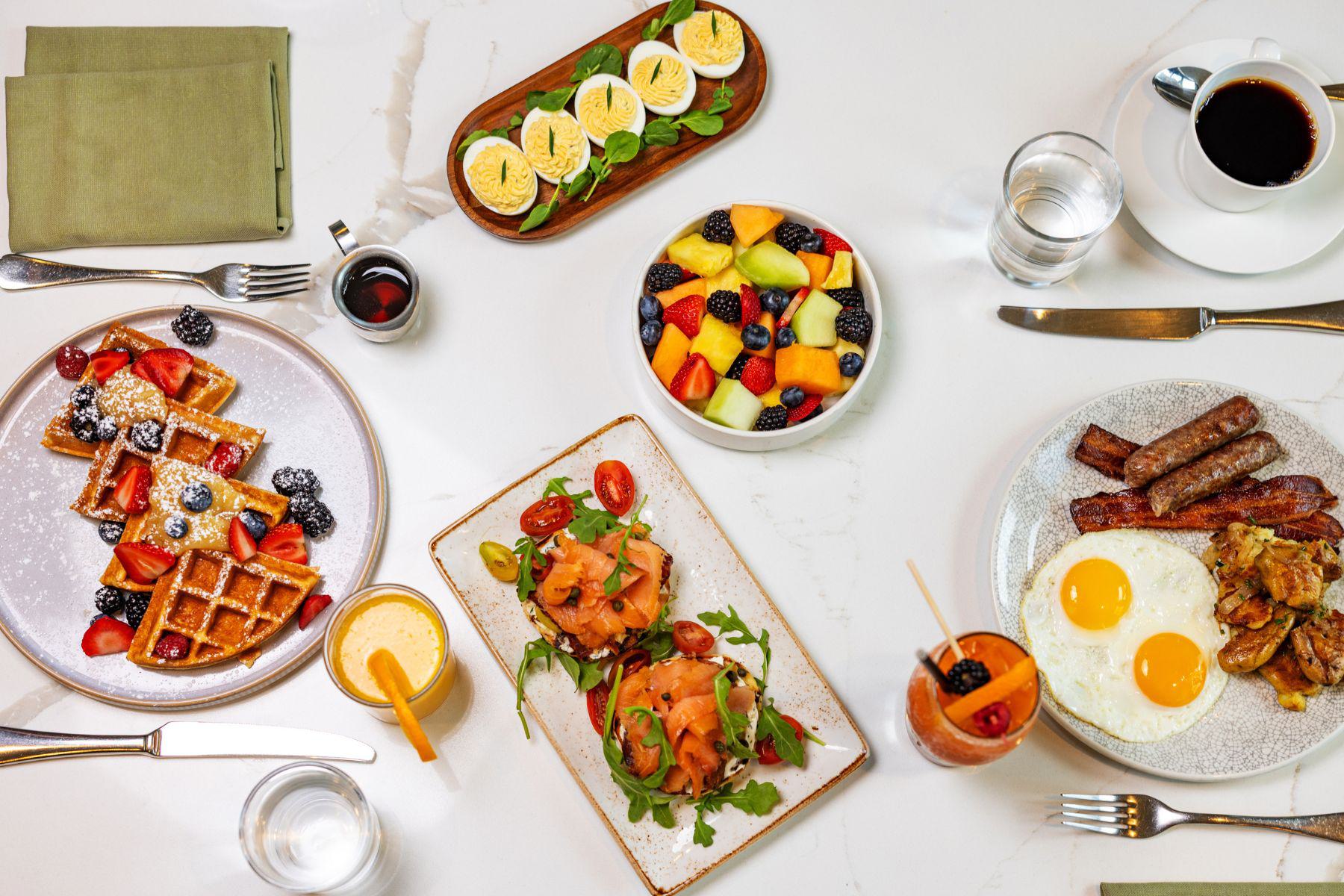 In-Room Dining | Hotel Viata Austin Convenient Meals